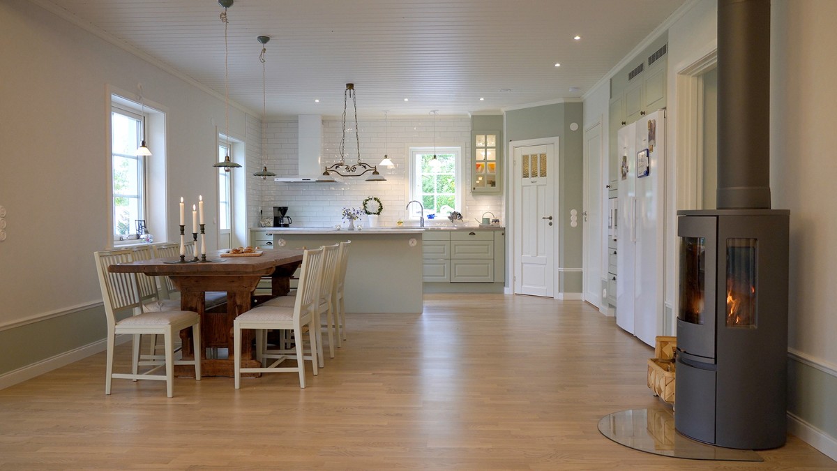 Familjen Weglin/Calderon har byggt ett Idyll 143 i Järvsö